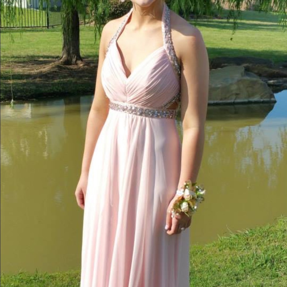 Light Pink Prom Dress. - Gem